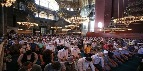 Bayram namazı saat kaçta İşte il il Kurban Bayramı namaz saatleri