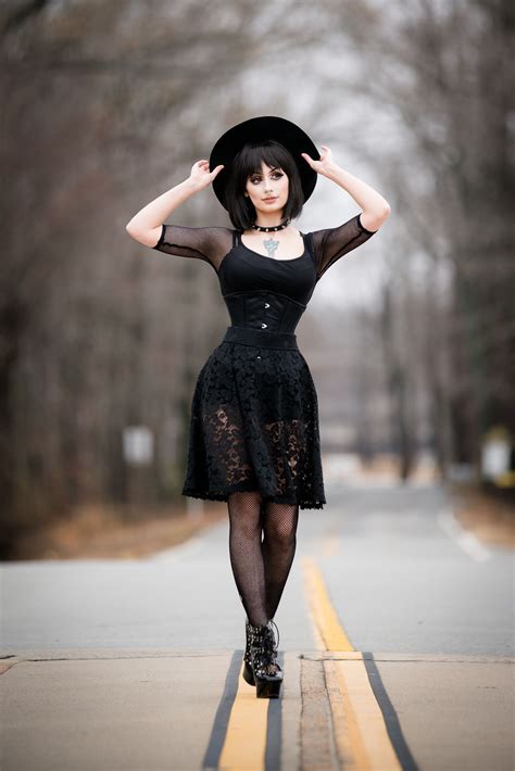 Model Theblackmetalbarbie Photo Luke Guinn Photography Skirt Mystic Thread Corset Orchard