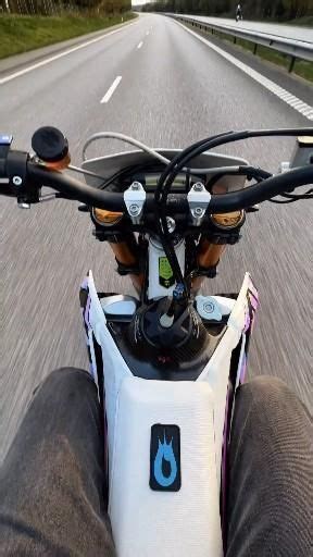 Pin On Guardado R Pido In Pretty Bike Cool Dirt Bikes