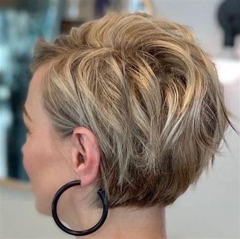 Coiffure Courte 2023
