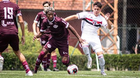 Sub 17 masculino é superado pelo São Paulo e fica entre as oito