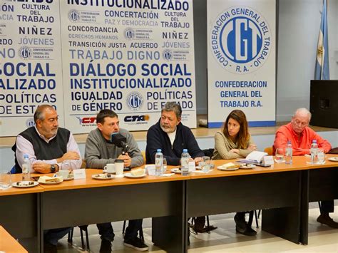 Un día antes de recibir a Massa y con Gerardo Martínez como canciller