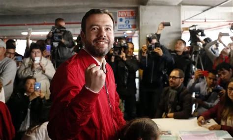 Carlos Fernando Gal N Es Nuevo Alcalde De Bogot La Tercera Fue La