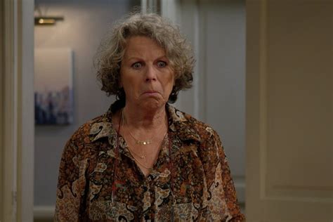 Actrice Karin Tanghe Verklapt Nu Al Meer Over Haar Vertrek Bij Thuis