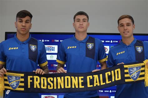 Calciomercato Frosinone presentati Pol Lirola Matias Soulè e Kaio