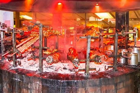 2024 Experiência de jantar no restaurante carnívoro em Nairóbi