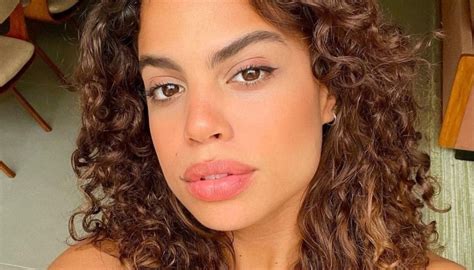 Clara Buarque Em Travessia Entenda Qual Papel Far A Filha De