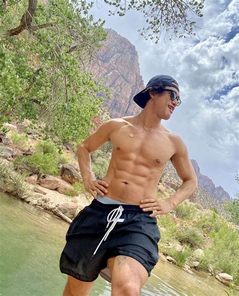 Charles Melton Shirtless Men Fine Men Riverdale Cast