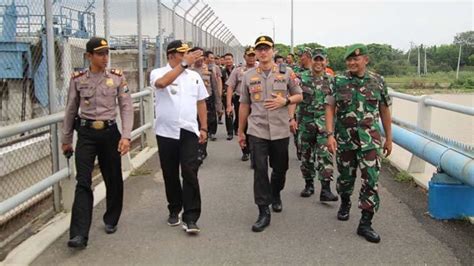 Kapolres Dan Dandim Lamongan Tinjau Bendungan Gerak Babat Ini