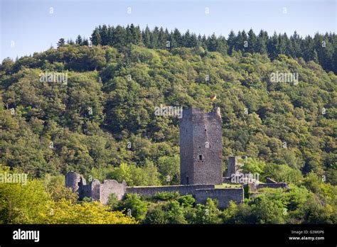 Castles of manderscheid Fotos und Bildmaterial in hoher Auflösung Alamy