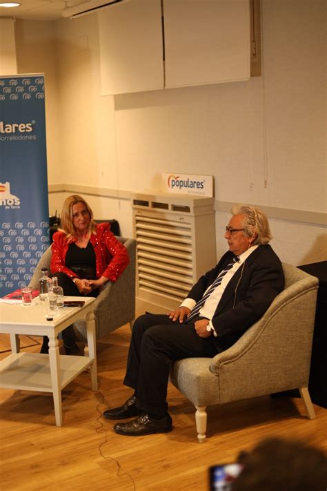 La Candidata Del PP De Torrelodones Almudena Negro Mantiene Un