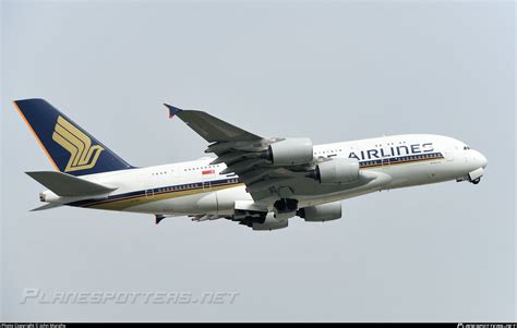 9V SKV Singapore Airlines Airbus A380 841 Photo By John Murphy ID