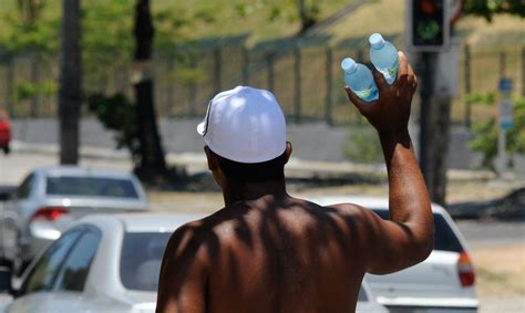 IBGE Taxa De Trabalho Informal Sobe Para 40 E Desemprego Atinge 14 8