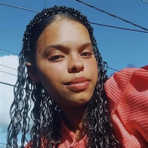 Maria Eduarda Soares Duda Threads Say More
