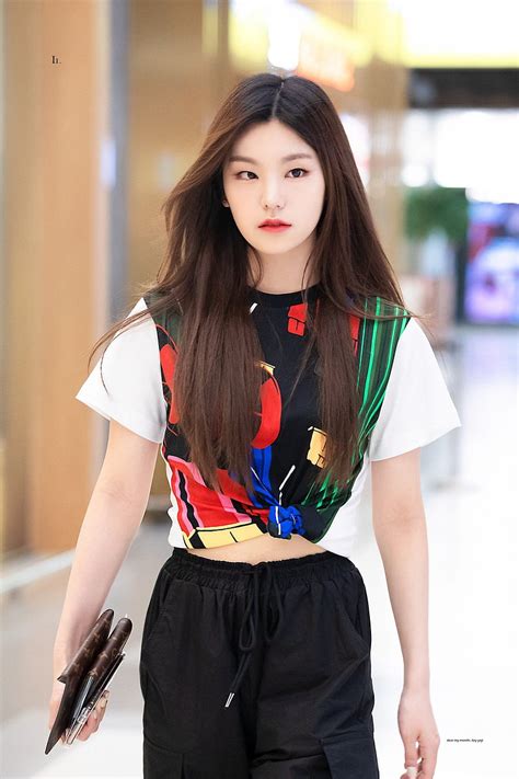 Hwang Yeji บอรด KPOP ของ Asiachan Hwang Ye ji วอลลเปเปอรโทรศพท