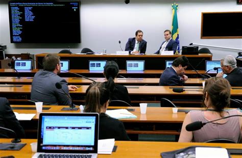 Conselho De Tica Decide Arquivar Pedido De Cassa O Do Deputado Nelson
