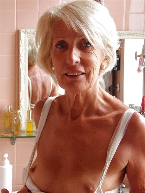 Granny Cute XXX Pics And Mature Sex Granny Lady Woman Exposed Tits