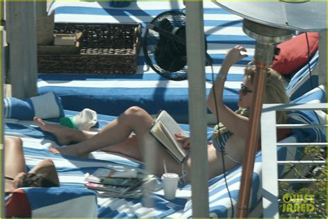 Alice Eve Poolside Bikini In Miami Photo 2764134 Alice Eve Bikini