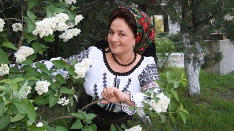 Laura Lavric acuzată de un tânăr muzicant că l a pălmuit în fața