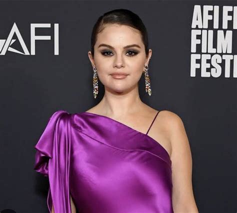 Selena Gomez Responds To Tiktok Alleging She Was Always Skinny When