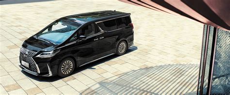 New Lexus LM Ultra Luxurious MPV Makes Official Debut Looks
