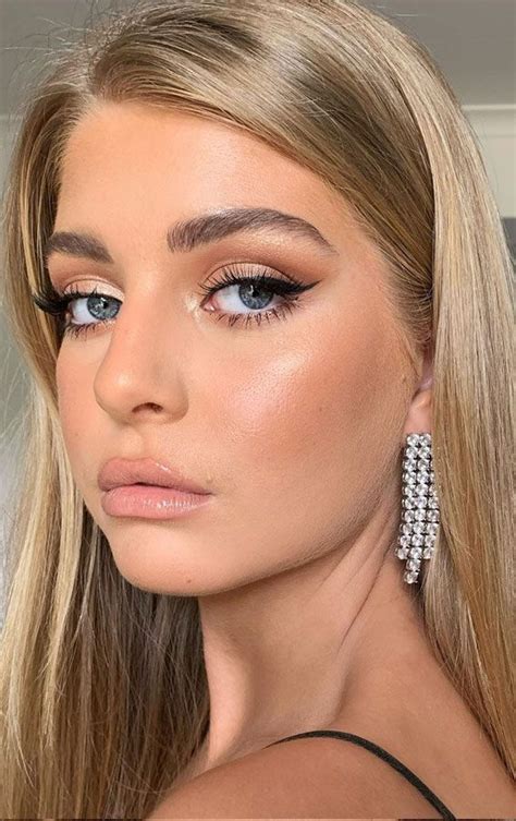 51 Stunning Bridal Makeup Looks For Any Wedding Theme Page 12 Wedding