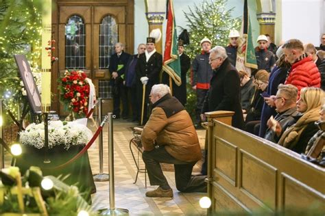 Pogrzeb Krzysztofa Respondka ZDJĘCIA Znane osobistości pożegnały