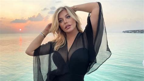 Multi Ar Confunda O Cu Lady Gaga Loredana Groza Aparitie