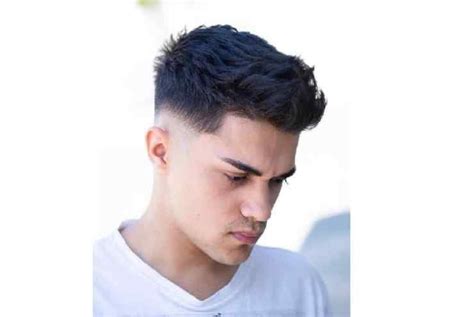 Model Rambut Cowok Paling Keren Di Tahun Bikin Cewek Pangling