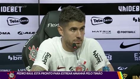 Vídeo Atacante Pedro Raul é apresentado no Corinthians globoesporte ge