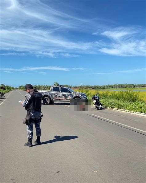Jovem de 18 anos é encontrado morto ao lado de moto em rodovia no Norte