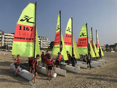 Ecole De Voile Et Location De Bateaux Club Des Korrigans