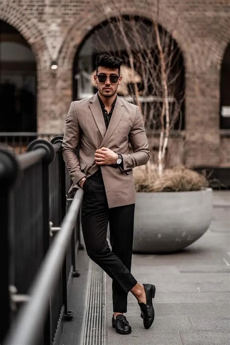 Classy Beige Blazer Outfit Ideas For Men Biege Blazer Combination