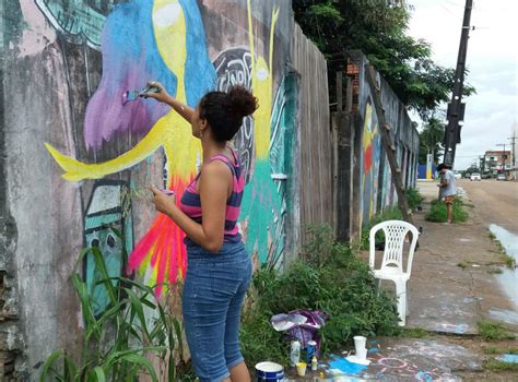 Artista Leva Arte Da Rua Em Obras Para Exposi O Gratuita Em Galeria