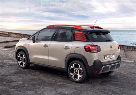 Citro N C Aircross Suv Photos Parkers