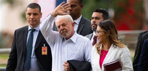 Notícias Lula dá sinal verde e PEC da Transição é protocolada R