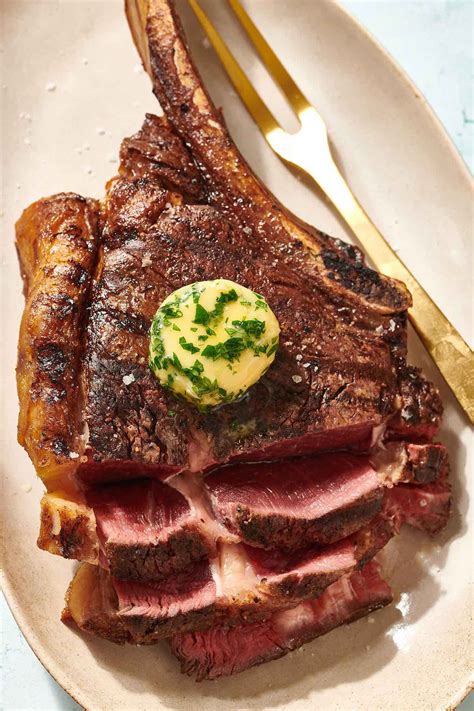 Tomahawk Steak Cooks Perfectly The Big Man S World