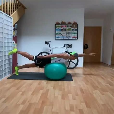Fitball Esercizi Per Dimagrire E Migliorare La Postura Artofit