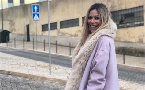 Marta Melro Mostra Tatuagem Escondida Marta Melro Mostra Tatuagem
