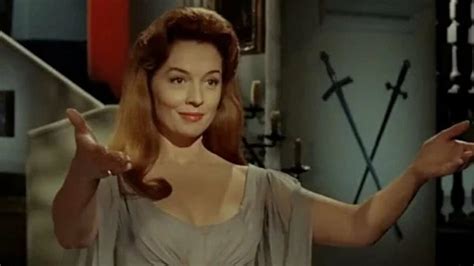 Barbara Shelley atriz conhecida por participar do filme Drácula
