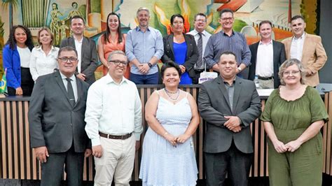 Novos conselheiros tutelares tomam posse para o quadriênio 2024 2027