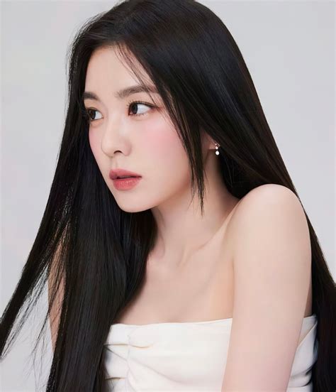 Furious Red Velvet Fans Allege Sm Entertainment Is Pressuring Irene