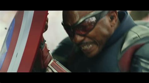 Sam Wilson deve decidir o legado do Capitão América no primeiro trailer