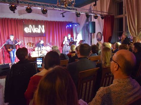 KONCERT ZESPOŁU eNeN W PAŁACU W PAPROTNIE Karnickie info