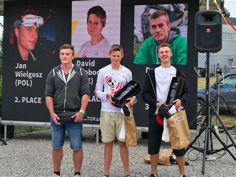 Junior Z Polski Drugi Na Podium Zawod W Pucharu Wiata Drone Race