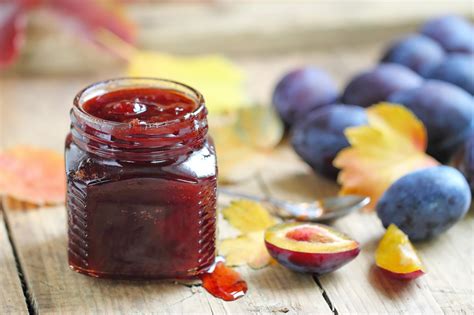 Recette Confiture De Prunes Cuisine Madame Figaro