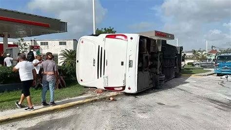Murió otro turista argentino tras el vuelco de un colectivo en Punta Cana