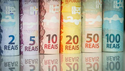 Essa nota de R 10 pode valer até R 4 mil confira seu bolso