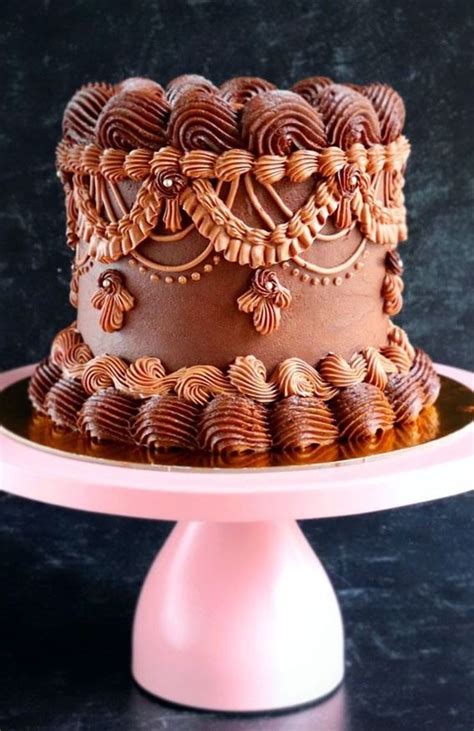 40 Best Lambeth Cake Ideas Brown Lambeth Buttercream In 2024