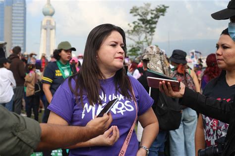 La Prensa Gráfica on Twitter Diputadas del FMLN Anabel Belloso y